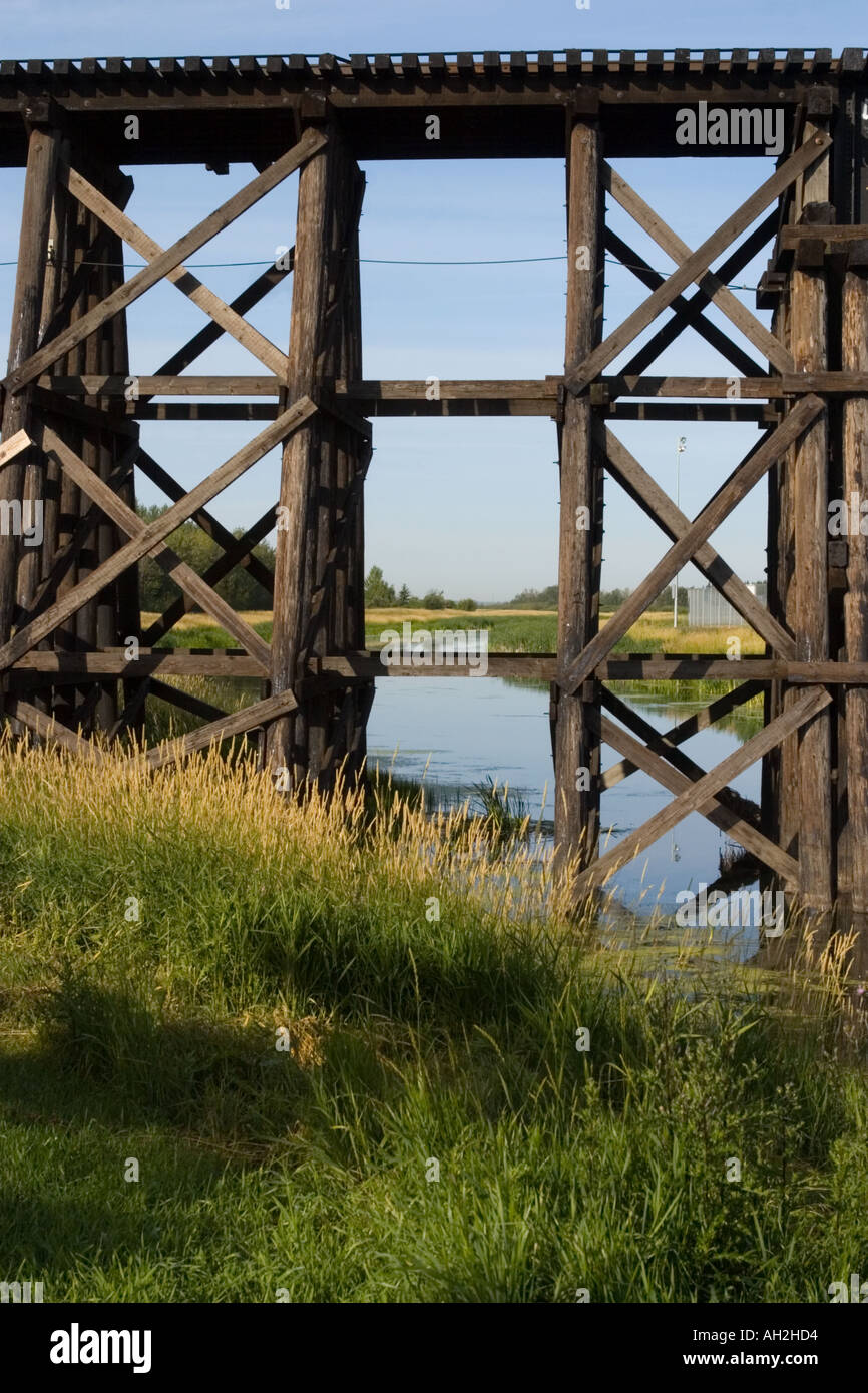 Trussel bridge hi-res stock photography and images - Alamy