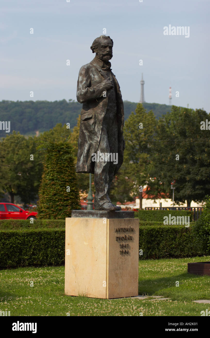 Antonin dvorak statue and rudolfinum hi-res stock photography and ...
