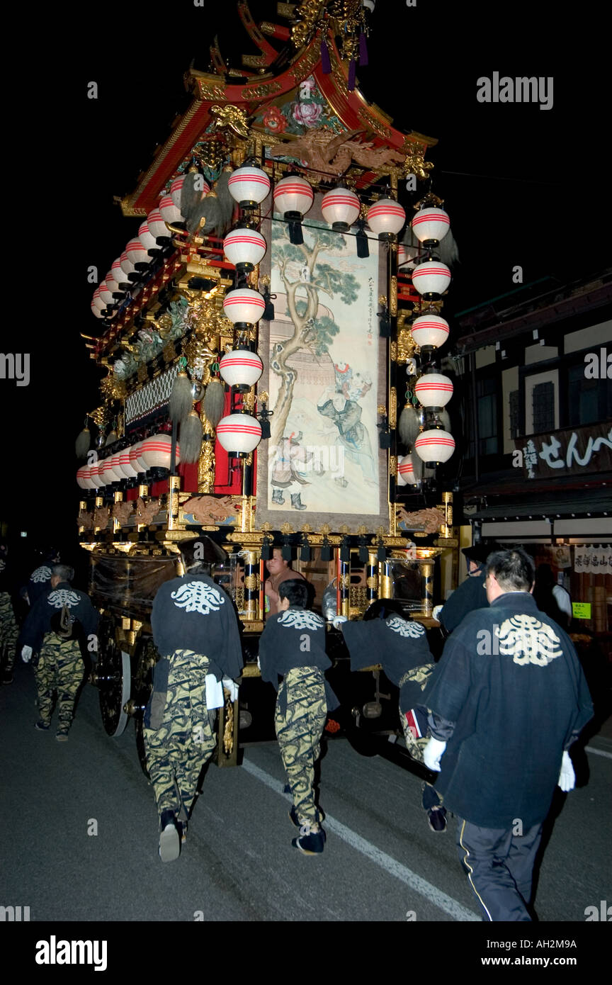 Takayama float and crowd at festival hi-res stock photography and ...