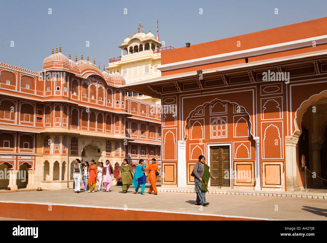 Sari the city palace in jaipur hi-res stock photography and images - Alamy