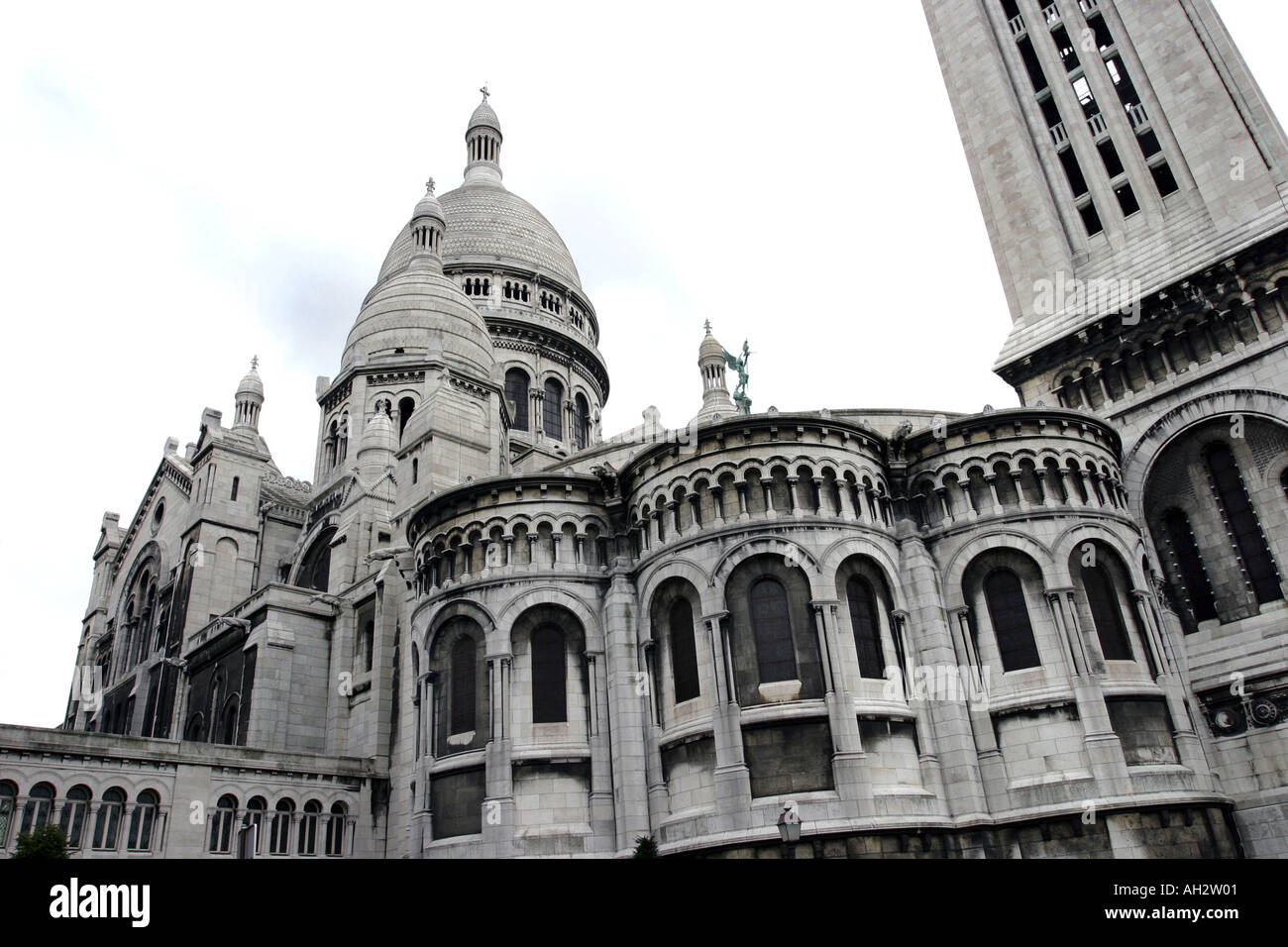Detail of the Sacred Heart cathedral in Paris Stock Photo - Alamy