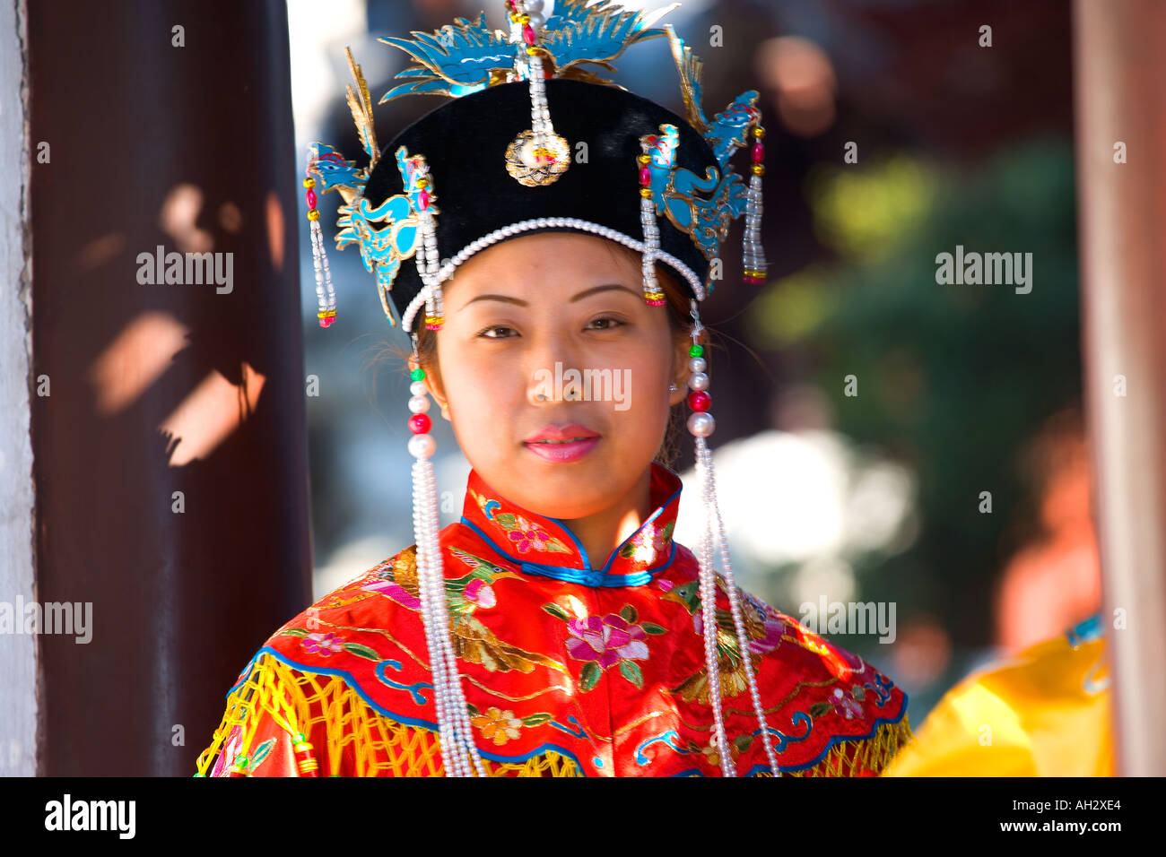 Girl in Traditional Dress Shanghai China Stock Photo - Alamy