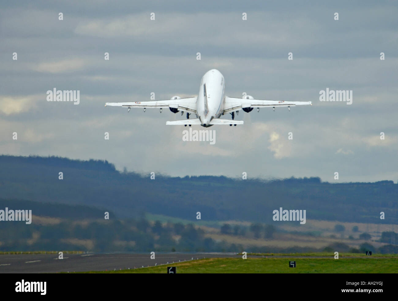 French Airbus 310-340 Based at Charles de Gaulle (Roissy) Twin Engine ...
