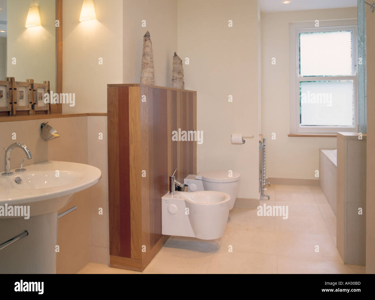 Bidets hi-res stock photography and images - Alamy
