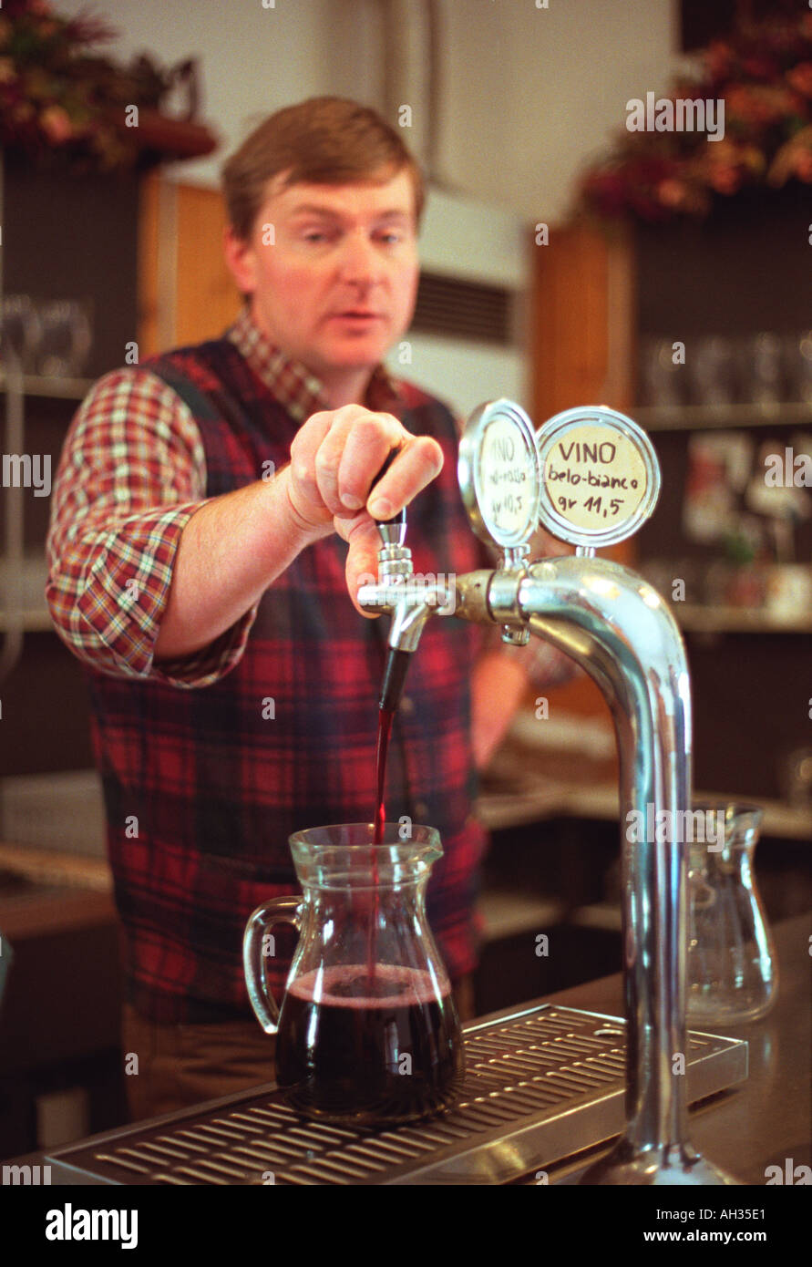 Italian restarant owner Stock Photo - Alamy