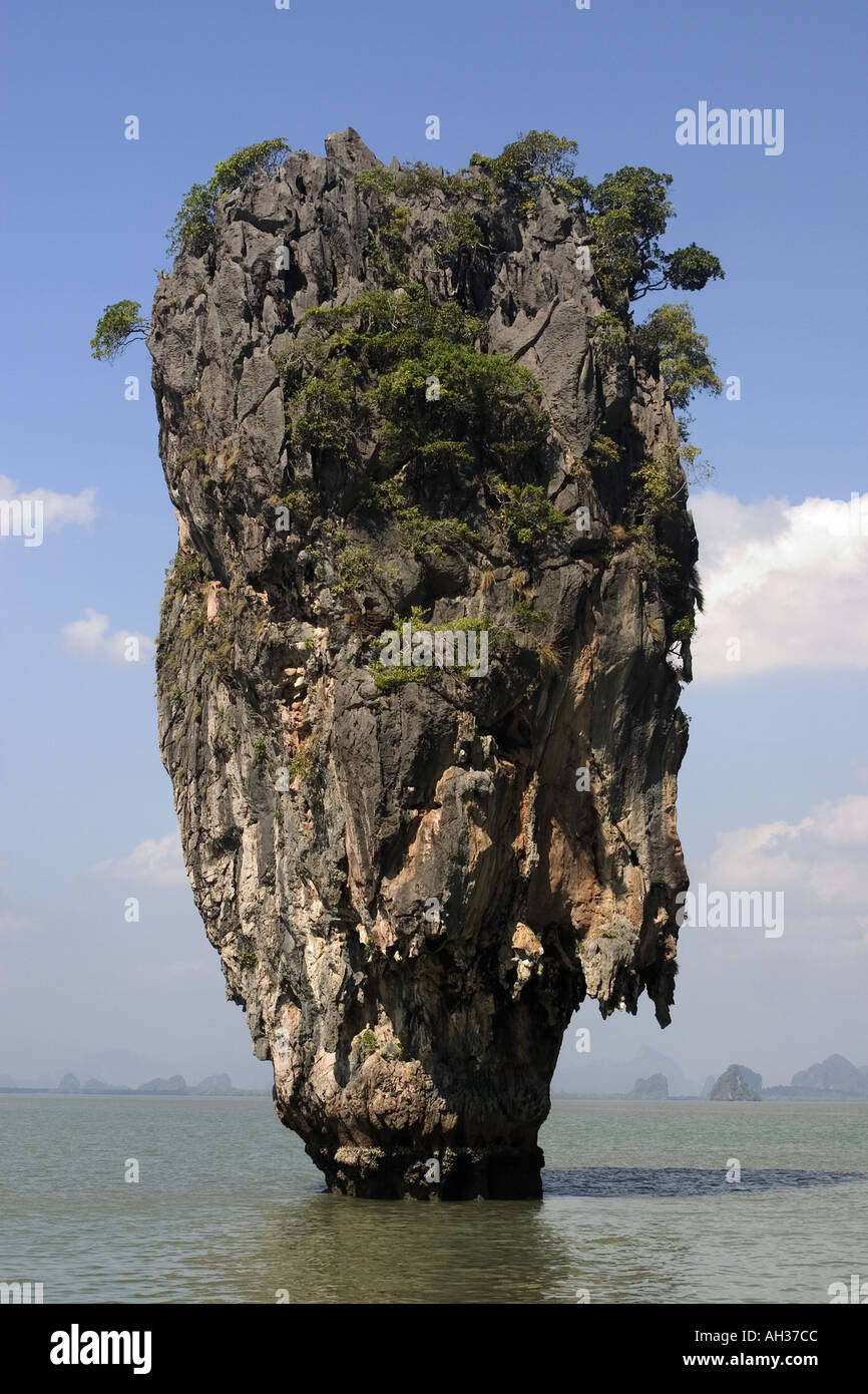 James Bond Island Khao Phing Kan Koh Tapu Phang Nga Bay Thailand Stock ...