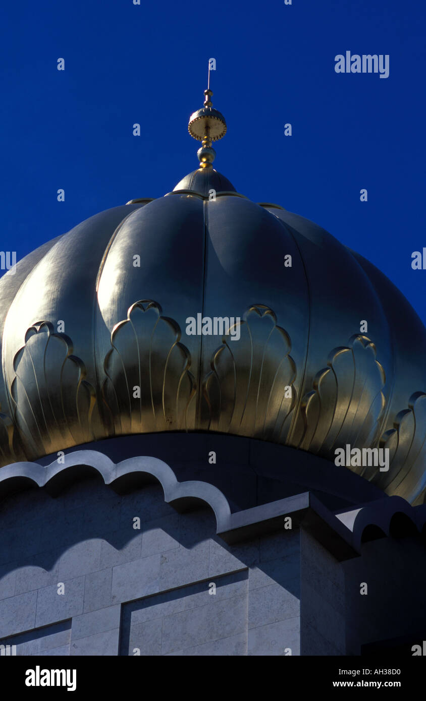 Golden dome of a Sikh temple or Gurdwara, Southall, west London ...