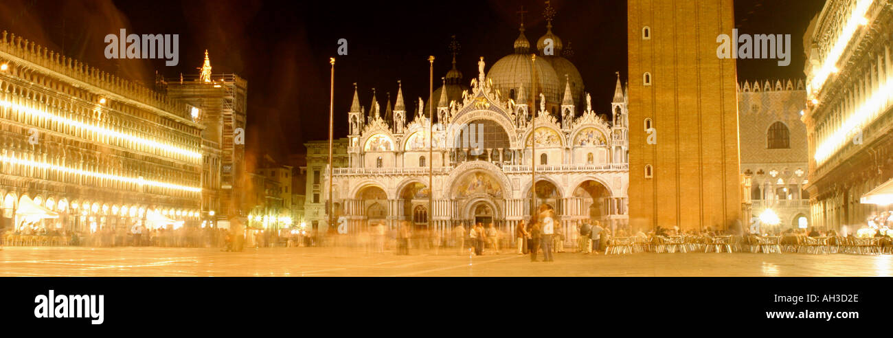 st marks square at night Stock Photo - Alamy