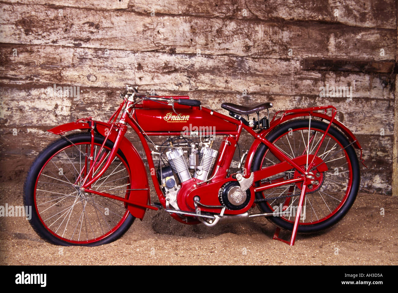 Indian motorcycle 1915 hi-res stock photography and images - Alamy