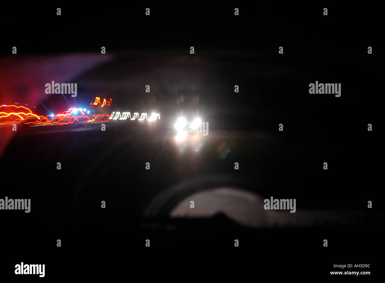 Car headlights at night hi-res stock photography and images - Alamy