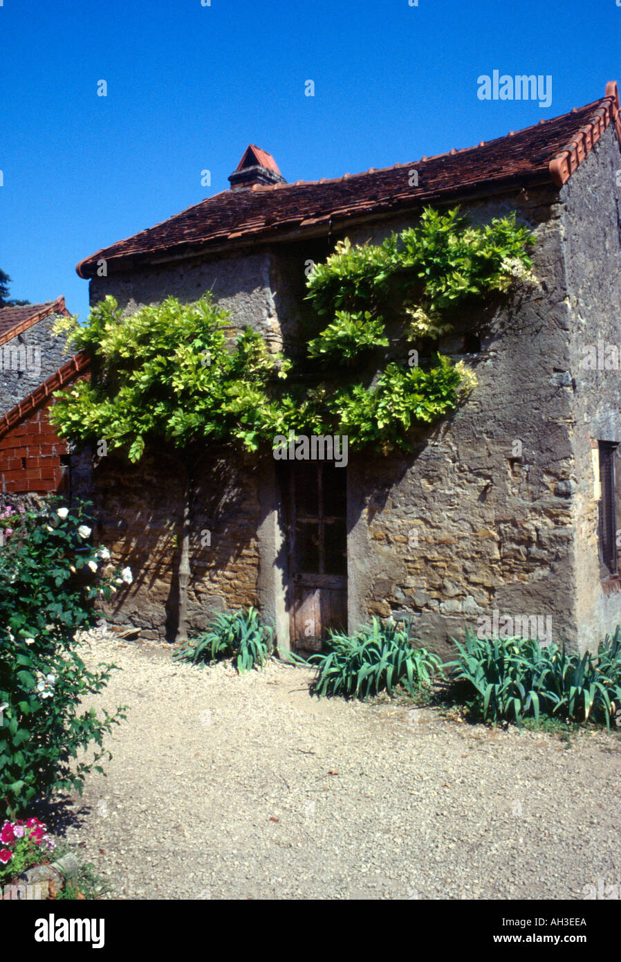 Stone Cottage Burgundy Burgoigne France Europe Stock Photo - Alamy
