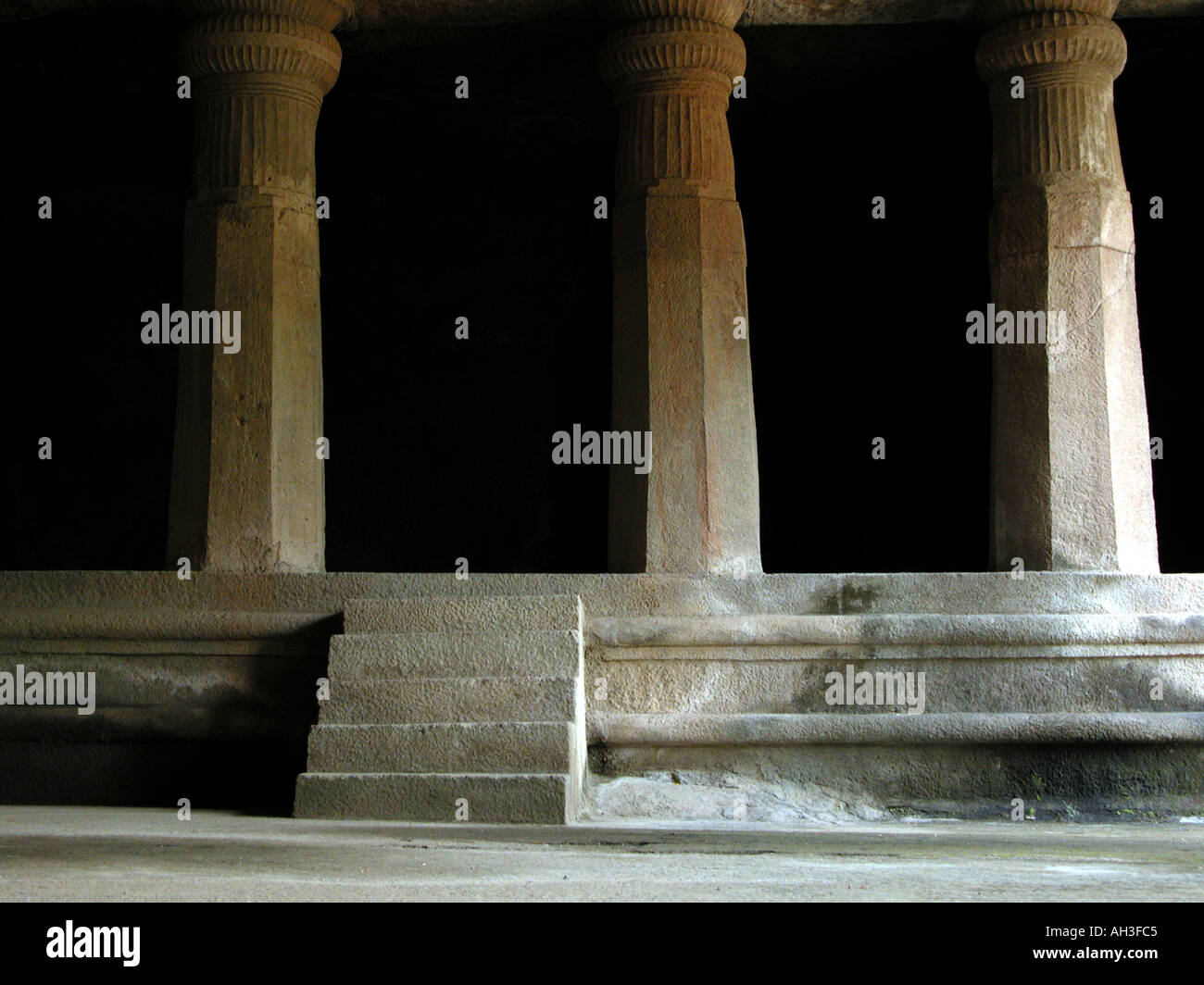 Fluted Columns at Elephanta Gharapuri Caves Mumbai India Stock Photo ...