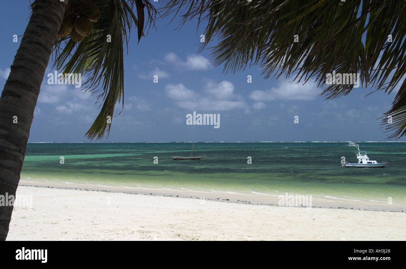 Bamburi beach kenya hi-res stock photography and images - Alamy