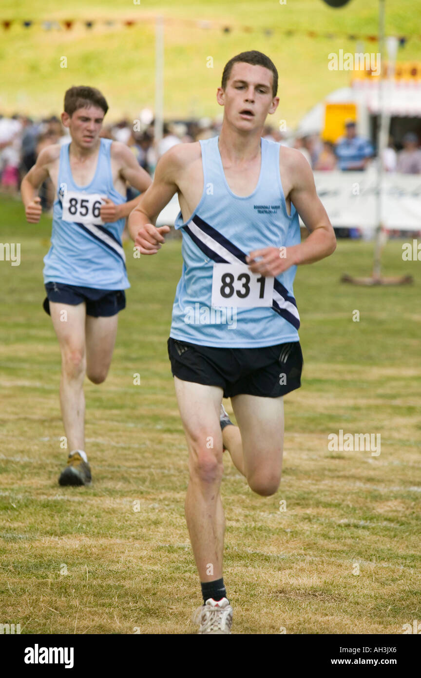 Fell runner lake district hi-res stock photography and images - Alamy