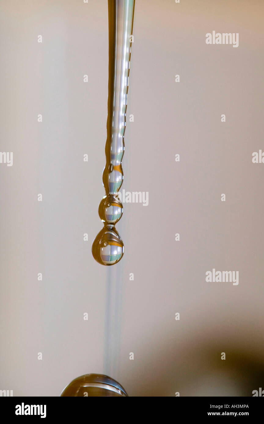 Water droplet frozen hi-res stock photography and images - Alamy