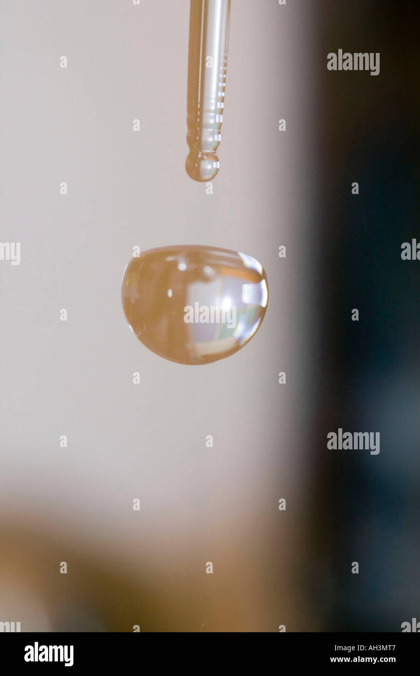 falling water droplets Stock Photo - Alamy