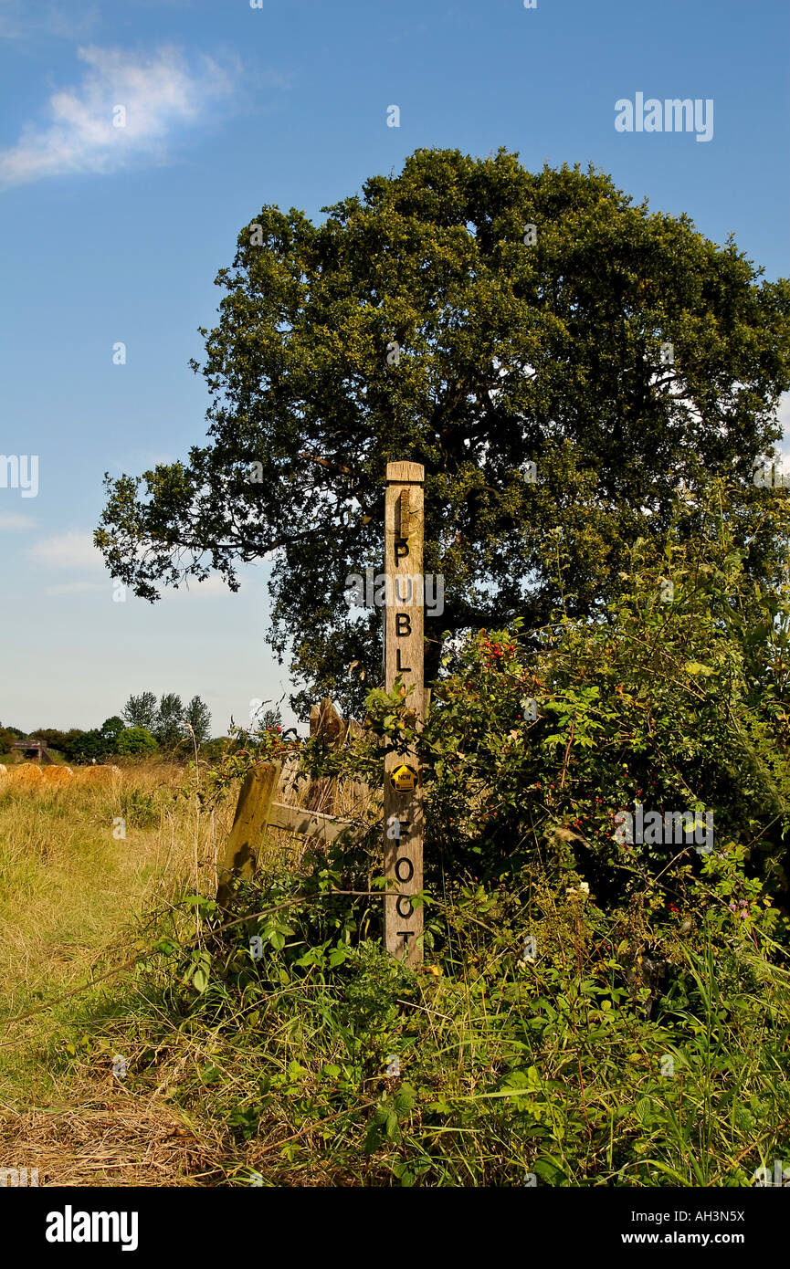 Public foot path sign Stock Photo - Alamy