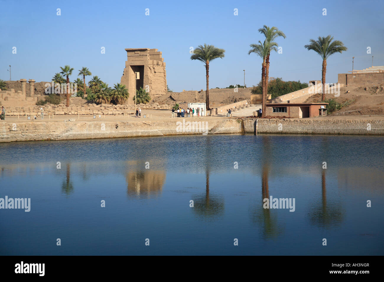 Sacred lake Luxor Egypt Stock Photo - Alamy