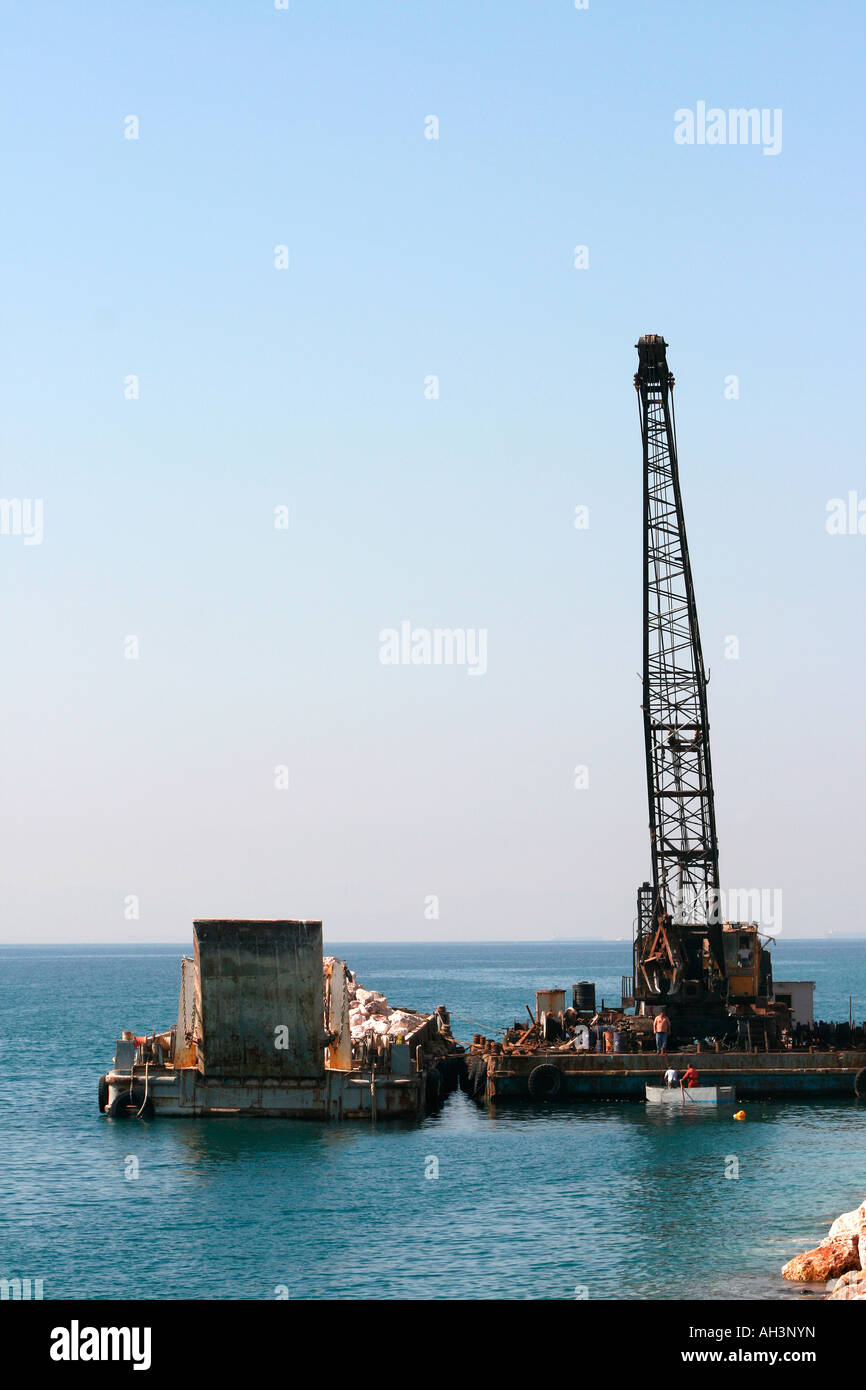 Unloading barge hi-res stock photography and images - Alamy