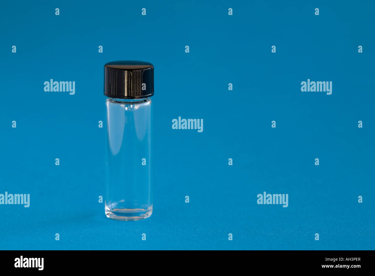 Glass vial hi-res stock photography and images - Alamy