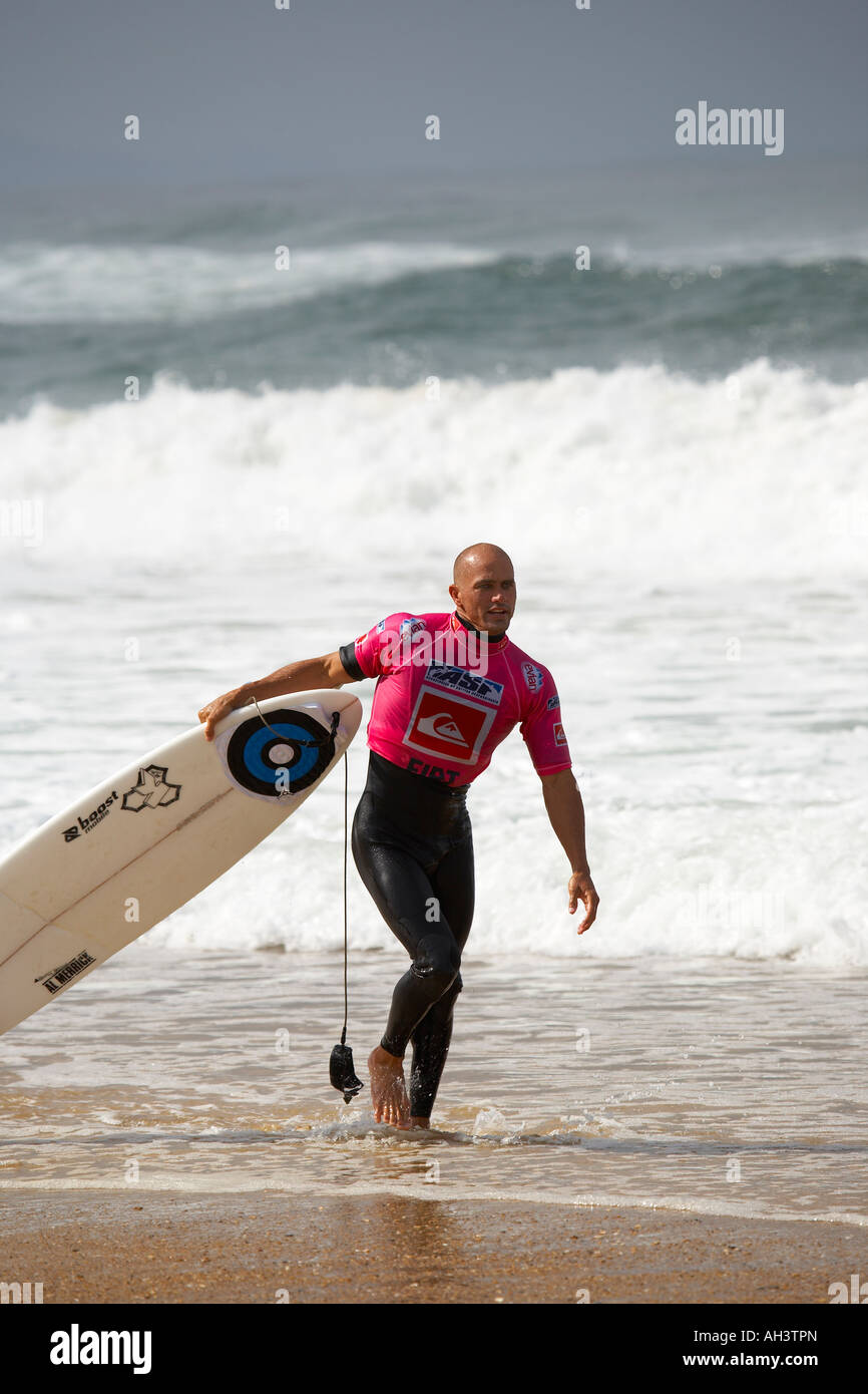 Quicksilver Pro France 2007 Kelly Slater broken board Stock Photo - Alamy