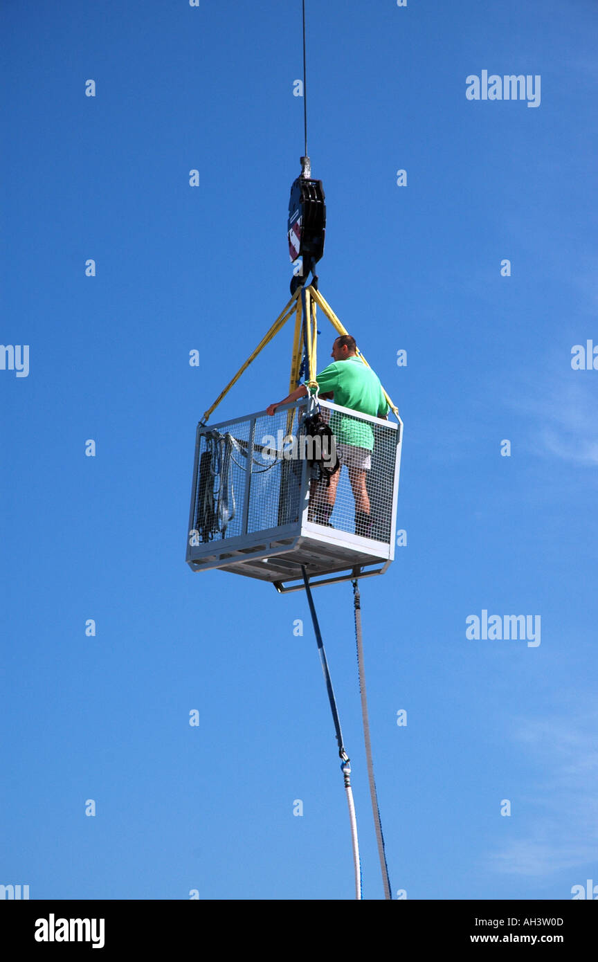 Bungee jumping, bungie jumping hi-res stock photography and images - Alamy