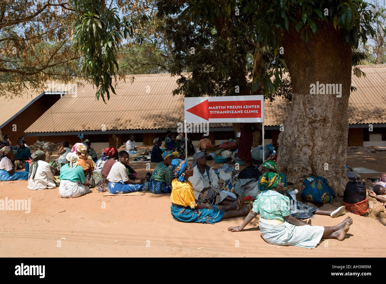 Maternity hospital africa hi-res stock photography and images - Alamy