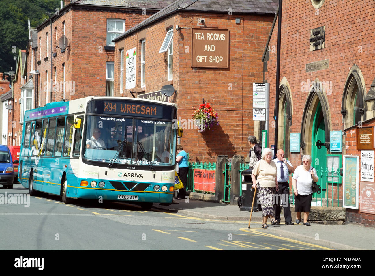 Arriva coach wales hi-res stock photography and images - Alamy
