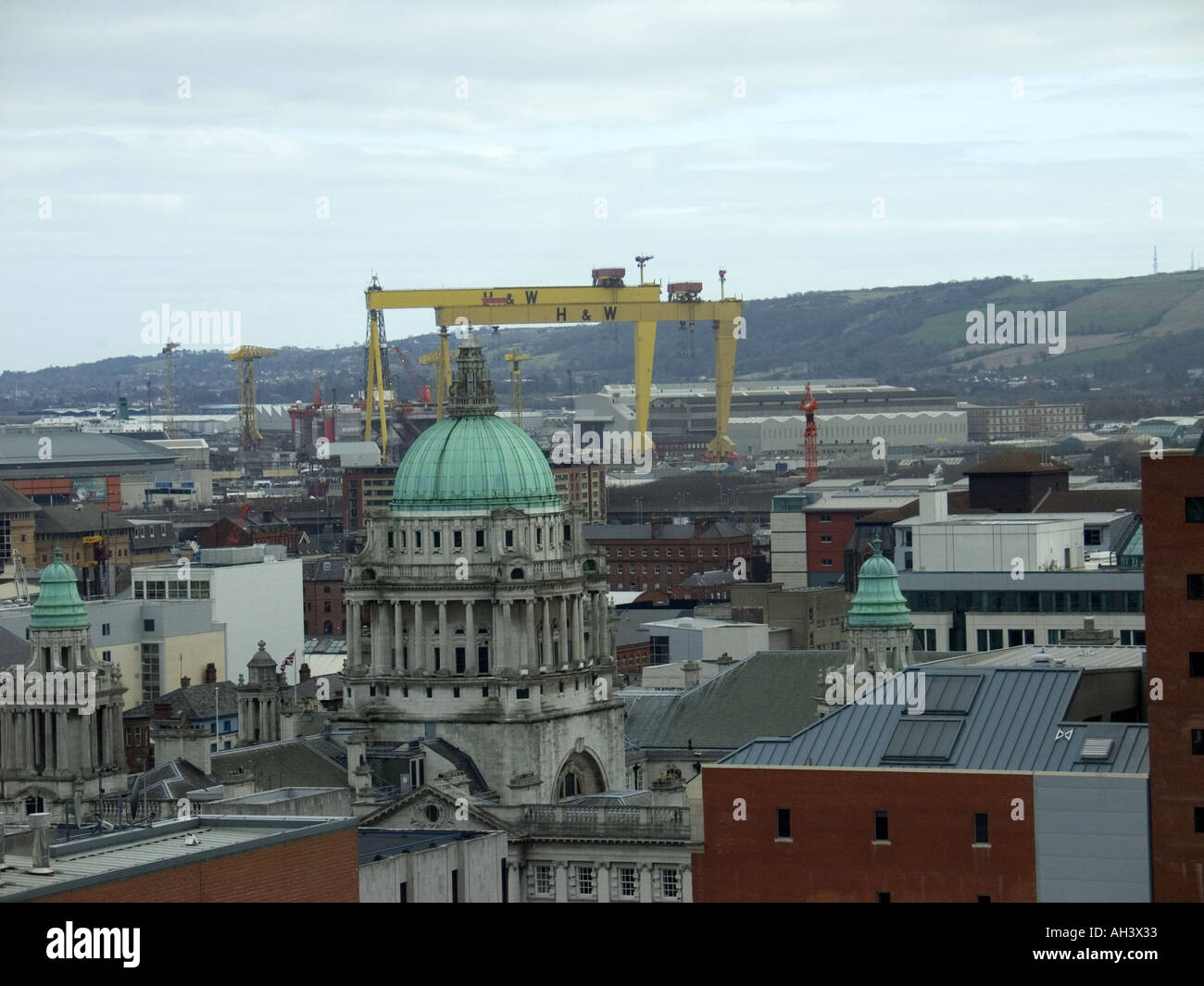 Belfast shipyard of harland & wolff hi-res stock photography and images ...