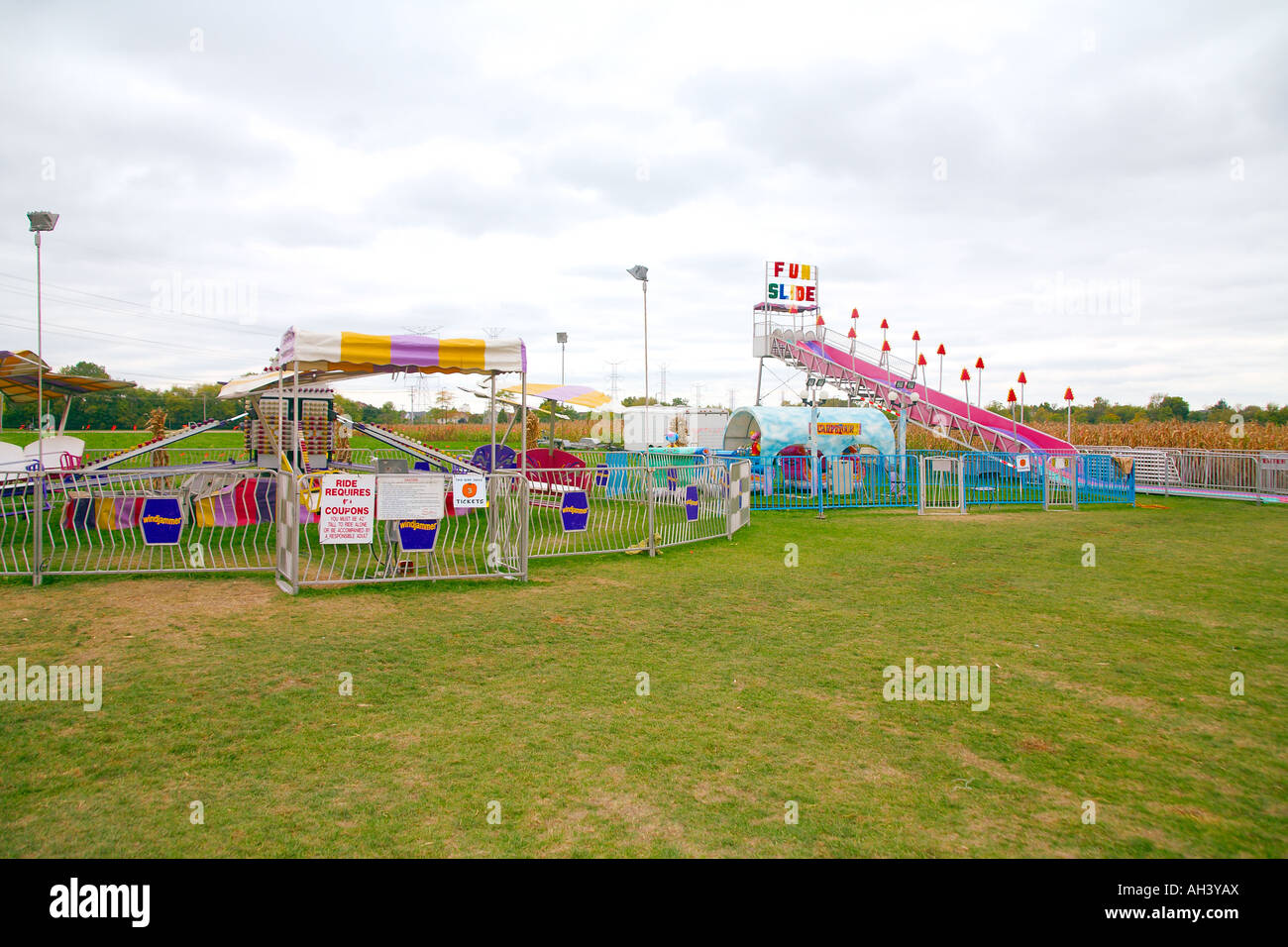 Ticket booth fair rides hi-res stock photography and images - Alamy