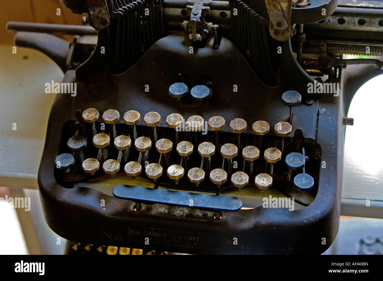 Antique Typewriter Keyboard Stock Photo - Alamy