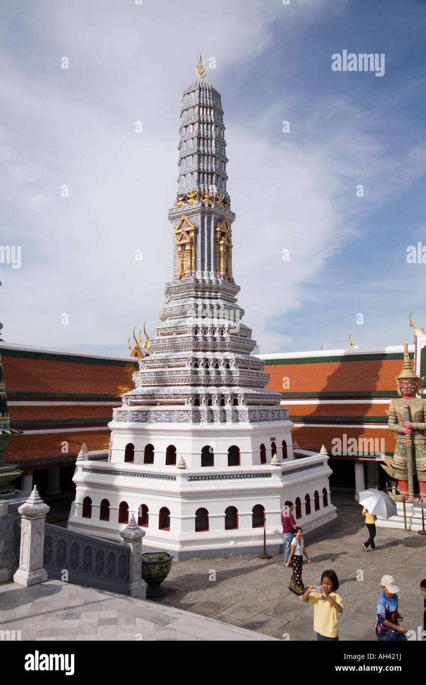 Khmer style Thai Prang at The Grand Palace Bangkok Thailand Stock Photo - Alamy