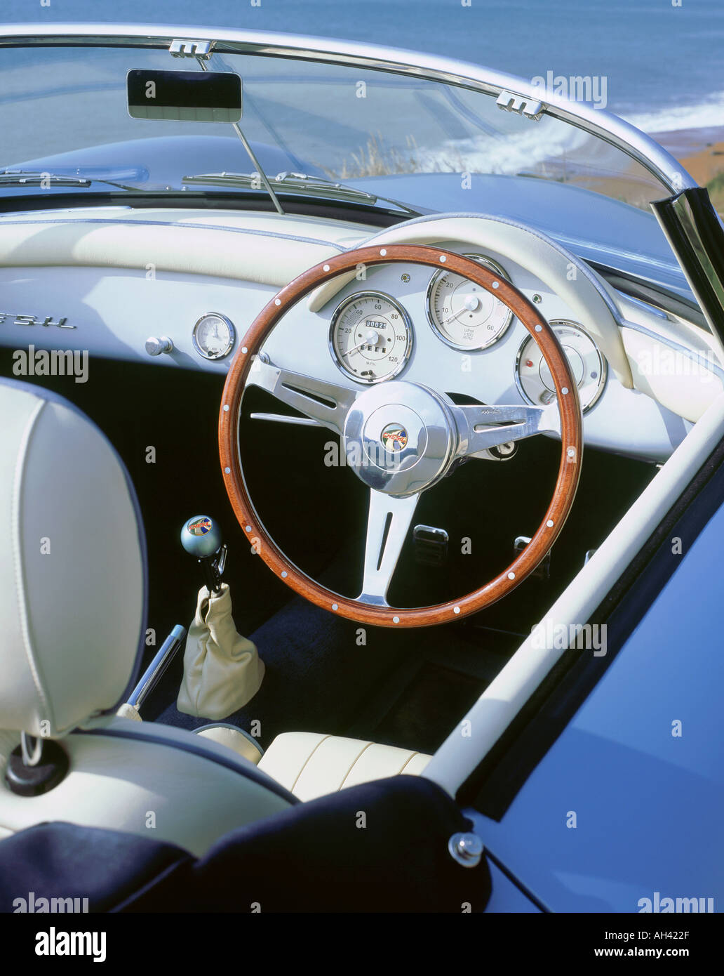 356 speedster replica hi-res stock photography and images - Alamy