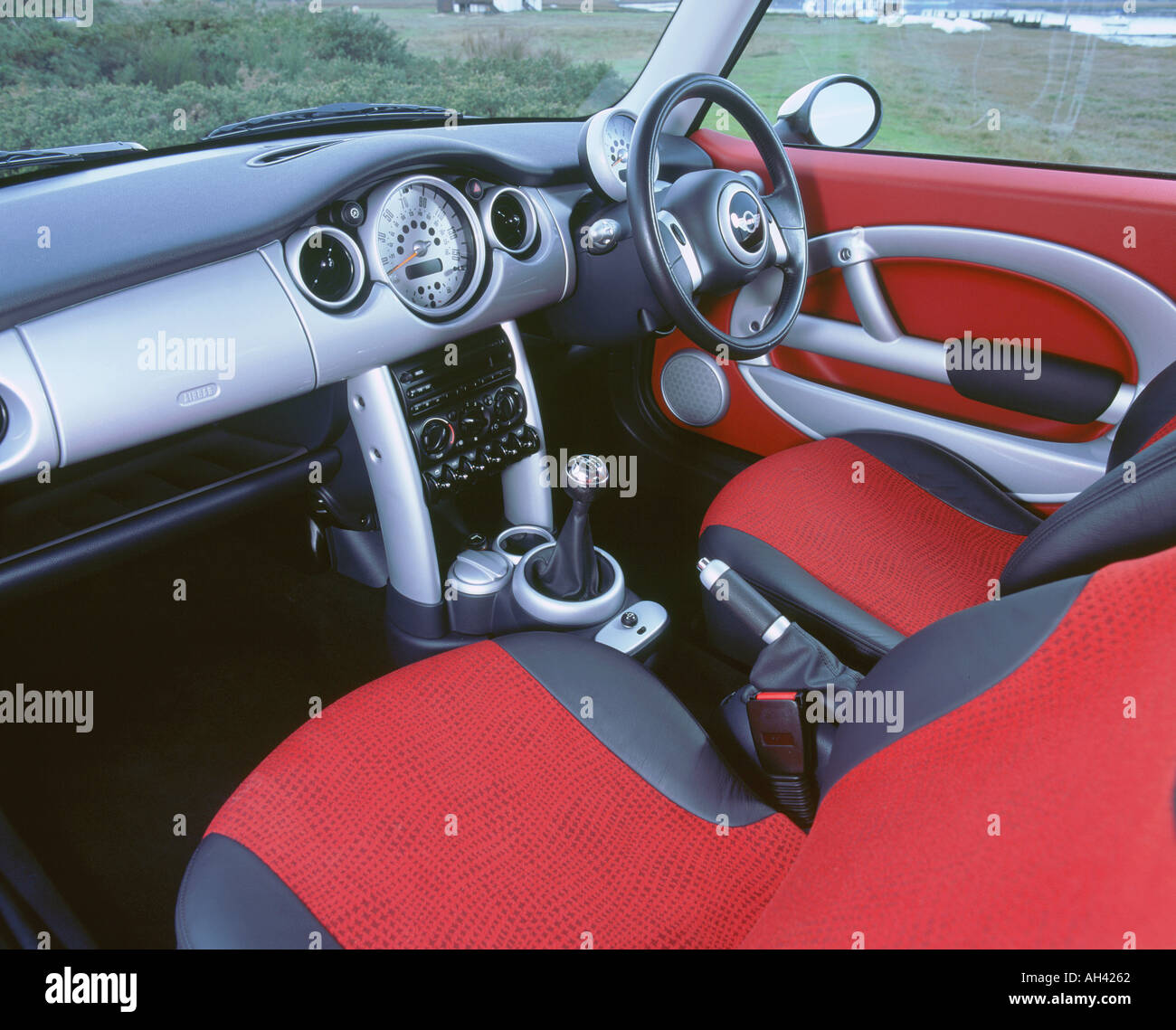 Mini Dashboard High Resolution Stock Photography and Images - Alamy