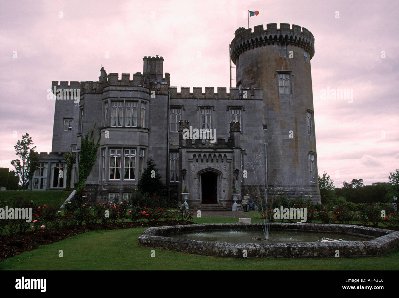 Dromoland castle hi-res stock photography and images - Alamy