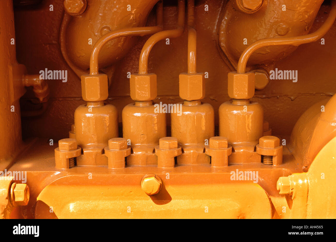 Classic yellow vehicle hi-res stock photography and images - Alamy