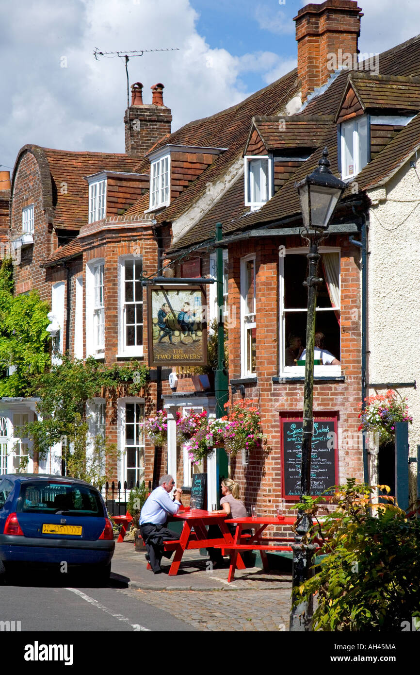 Two brewers marlow hi-res stock photography and images - Alamy