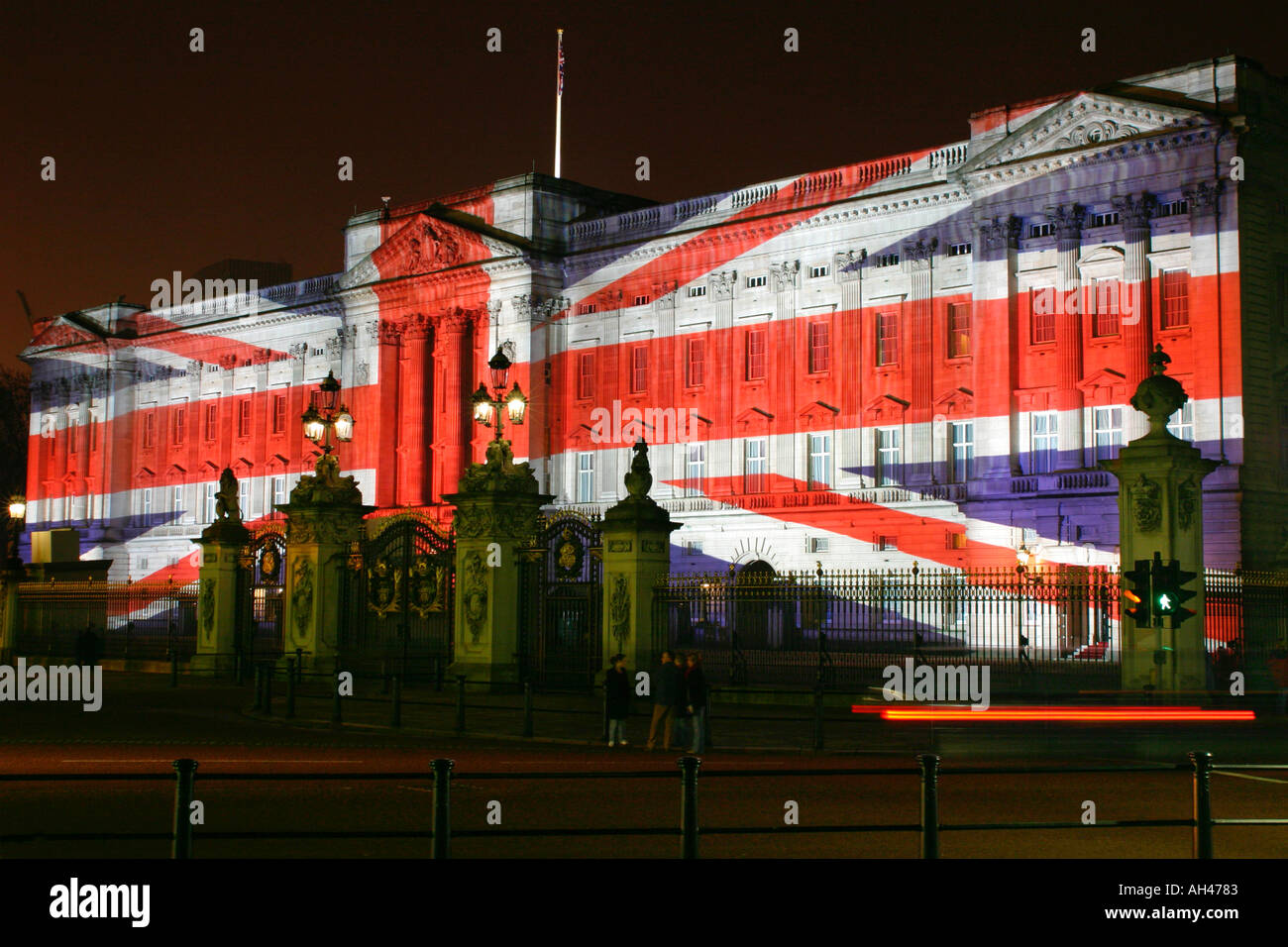 Buckingham Palace London England UK projection mapping Stock Photo - Alamy