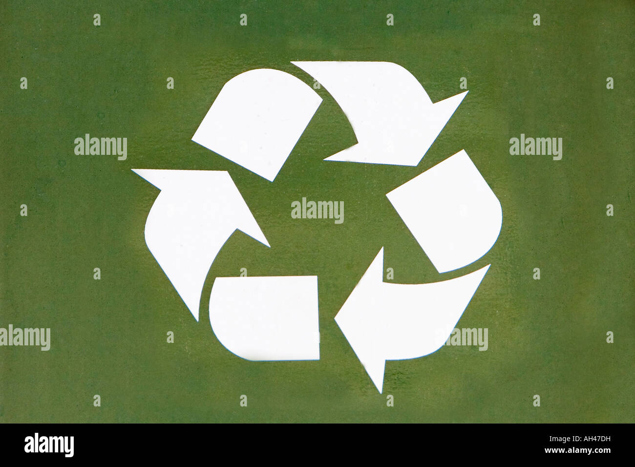 Aluminum can recycle symbol hi-res stock photography and images - Alamy