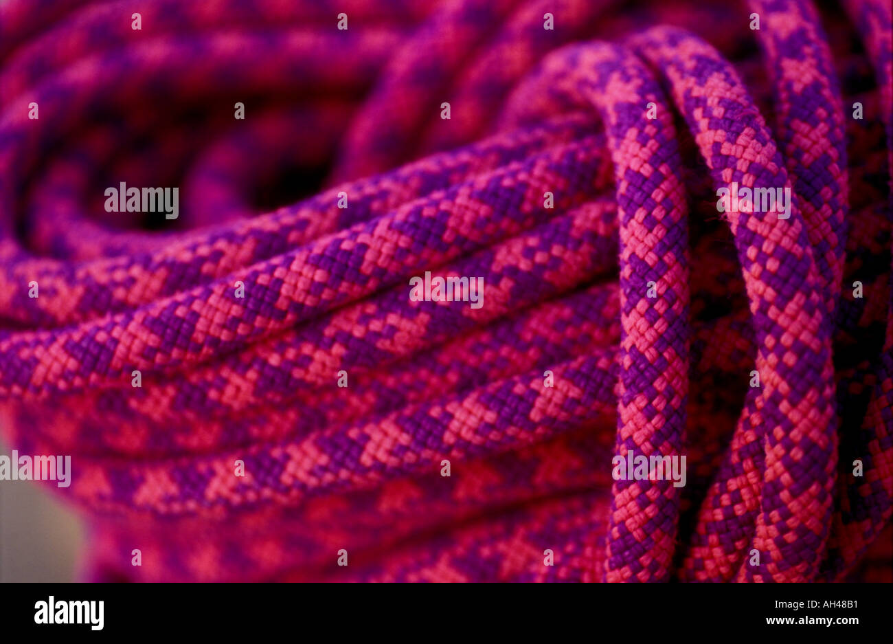 Rope coiled and bound hi-res stock photography and images - Alamy