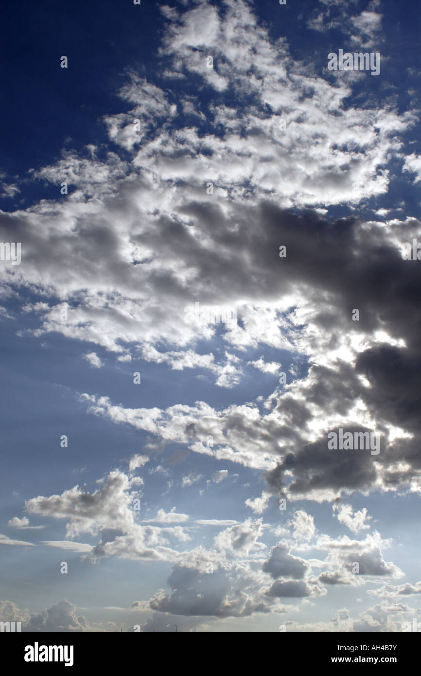 Puffy foreboding clouds hi-res stock photography and images - Alamy