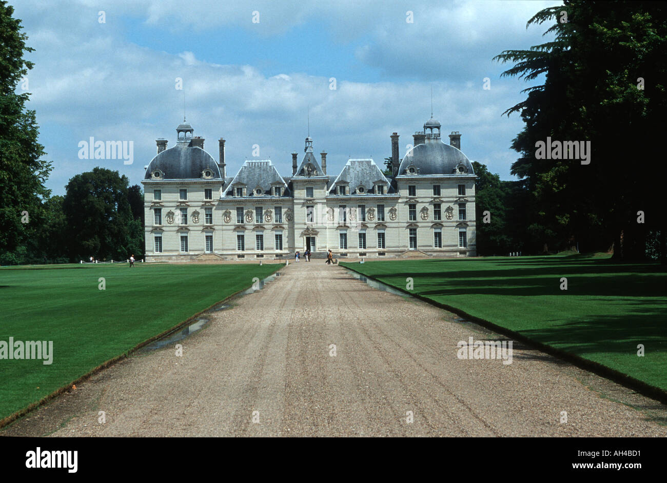 French chatueau hi-res stock photography and images - Alamy