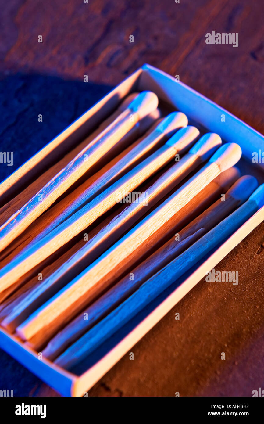 Matchbox full of matches Stock Photo - Alamy