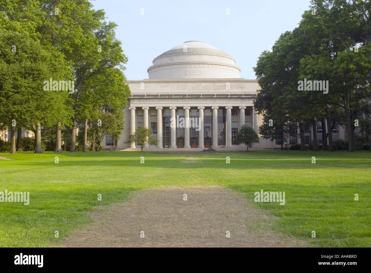 Great dome massachusetts institute technology hi-res stock photography ...