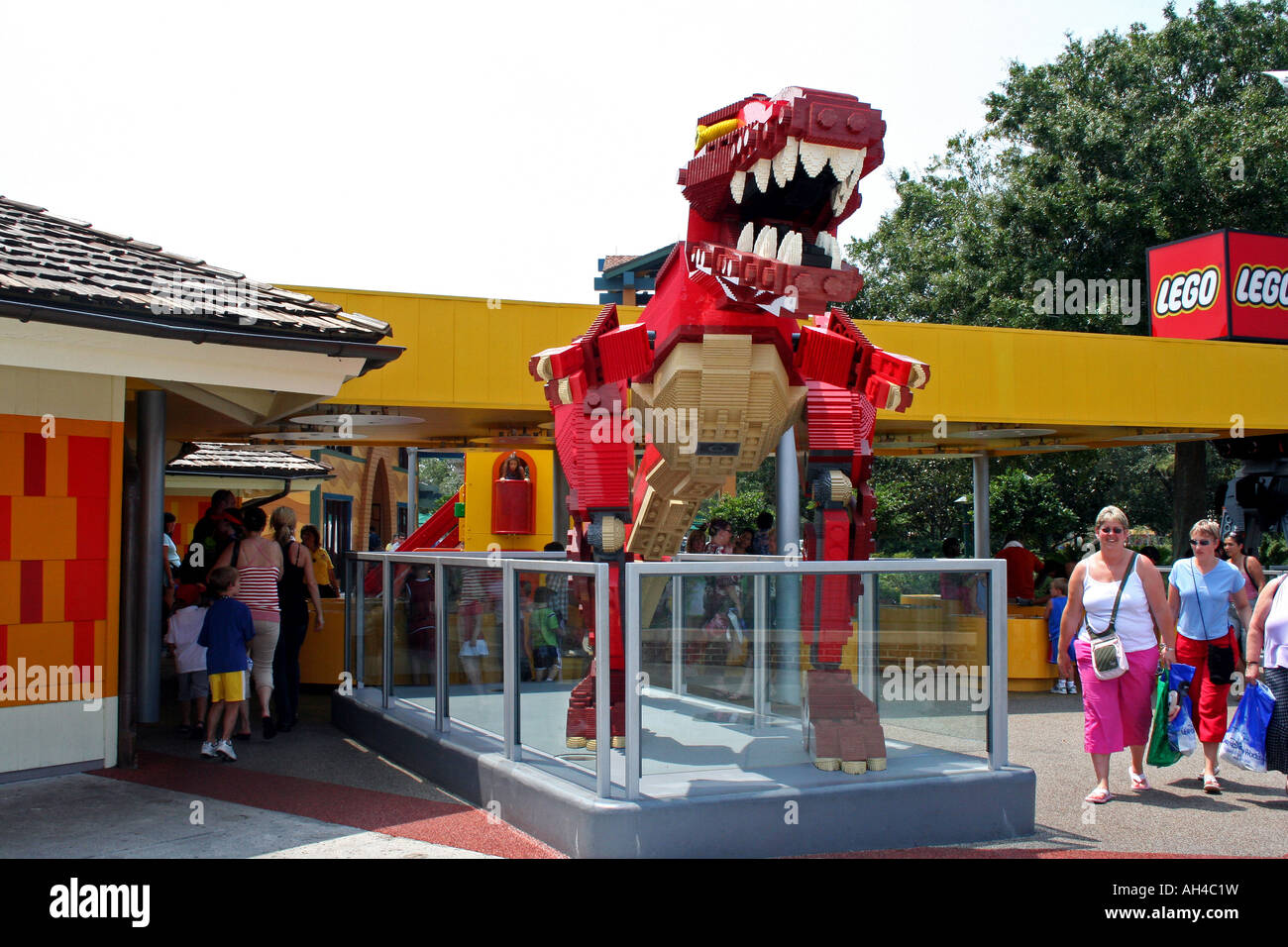 Lego dinosaur hi-res stock photography and images - Alamy