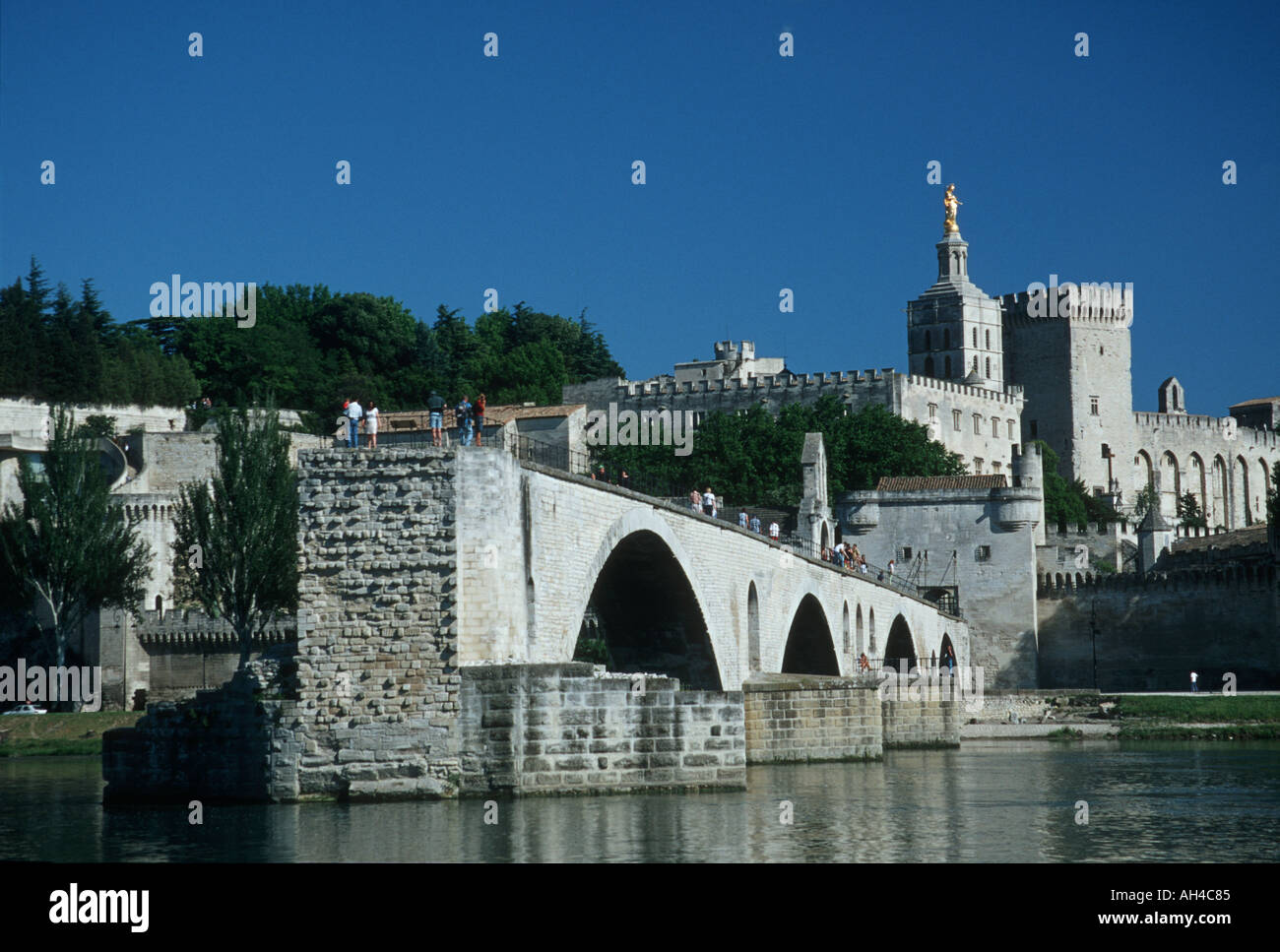 Le palais des papes avignon hi-res stock photography and images - Alamy