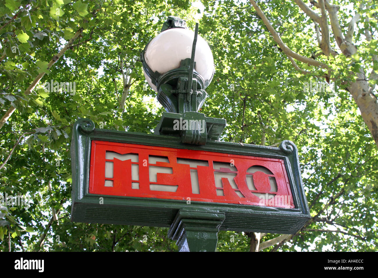 Metro sign Paris France Stock Photo - Alamy