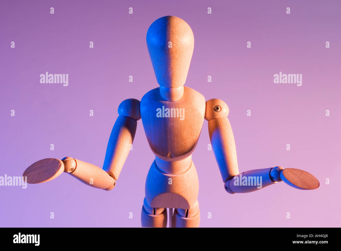 Shrugging pose hi-res stock photography and images - Alamy