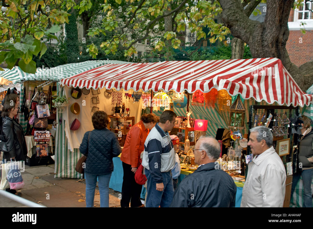 Piccadilly market london people hi-res stock photography and images - Alamy