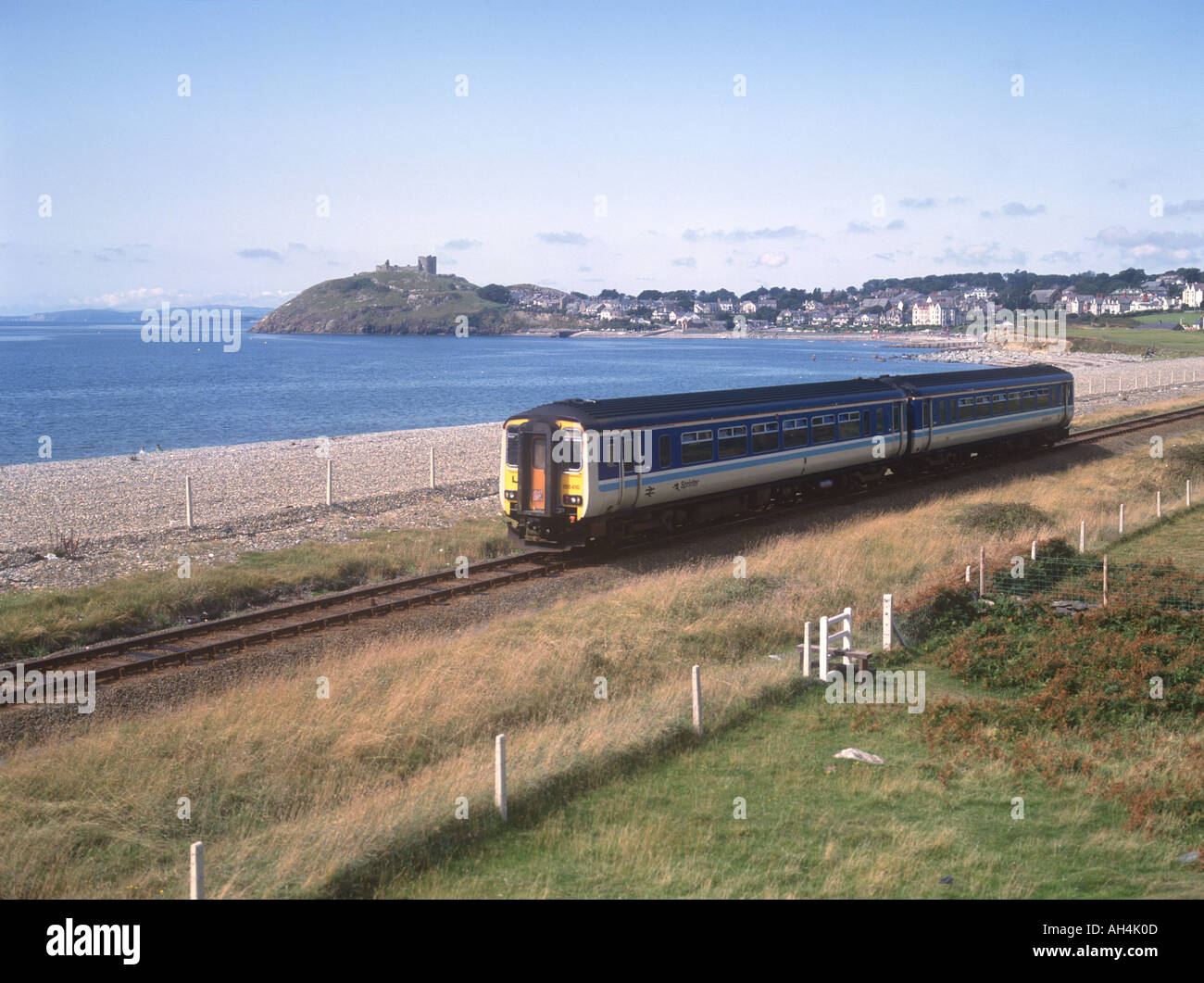 Coast daylight train hi-res stock photography and images - Alamy